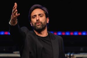 Thomas Santu fidanzato Virginia Raffaele chi é? Differenza d'età enorme ...